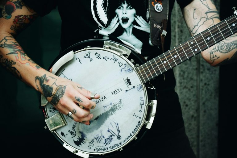 Stick-and-Poke Tattoos Guide: An Ink-sperience for Everyone - Modded