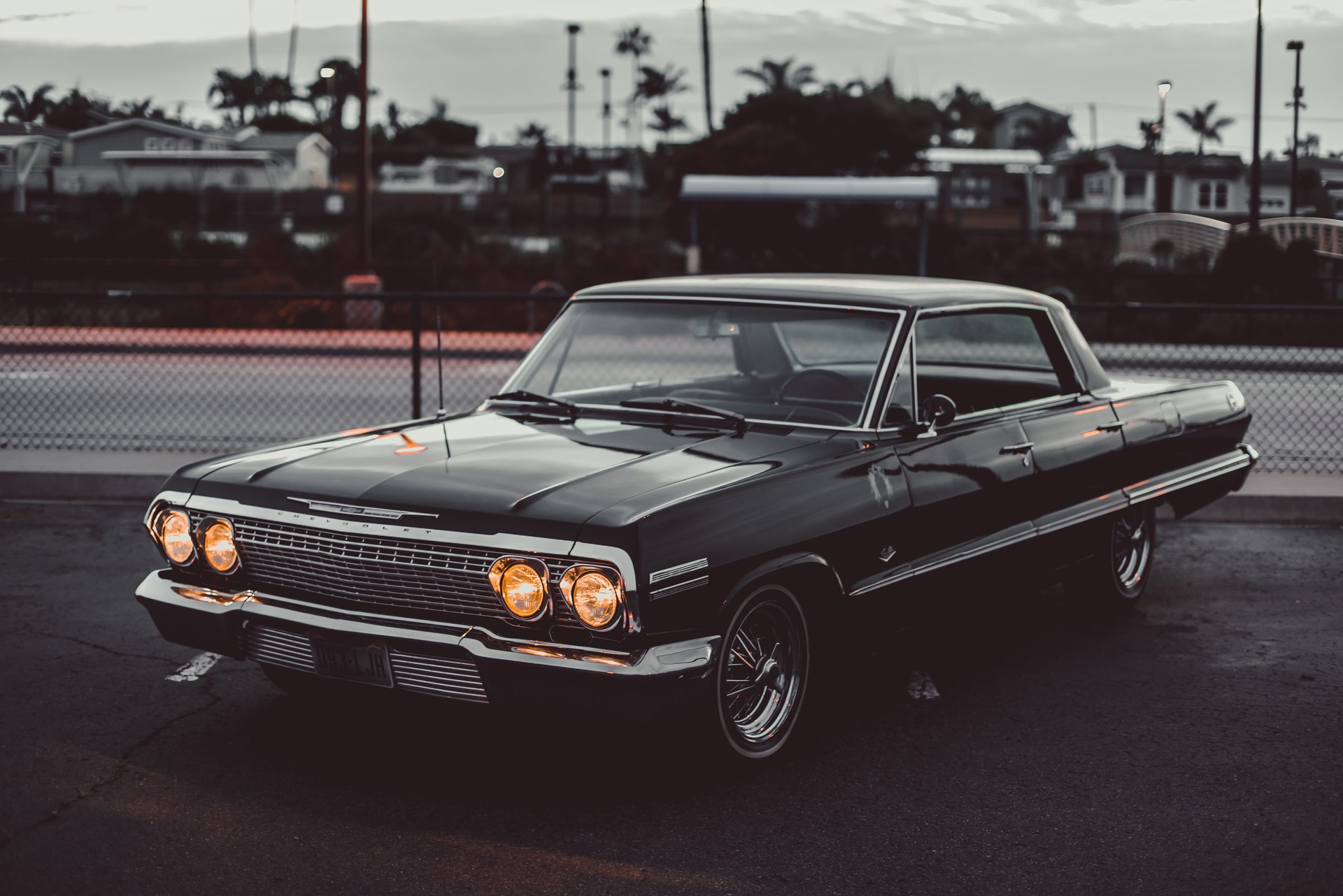 Modernized Classic Cars: How to Bring New Tech to an Old Car - Modded
